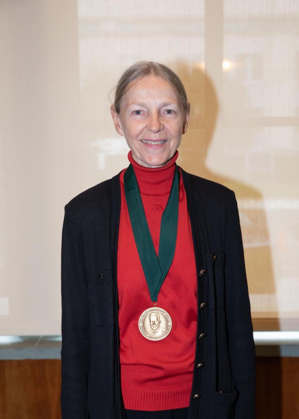 Elaine Larson Awarded Medal from National Academy of Medicine ...