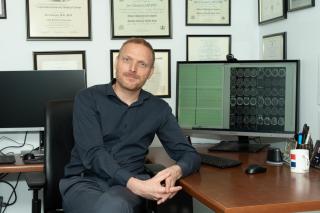 Sleep Patterns May Reveal Comatose Patients with Hidden Consciousness ...